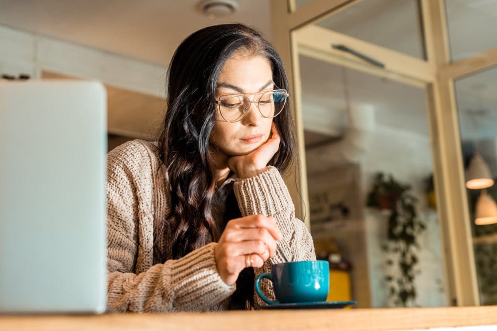 15 Signs You’re Only With Your Partner Out Of Fear, Not Love