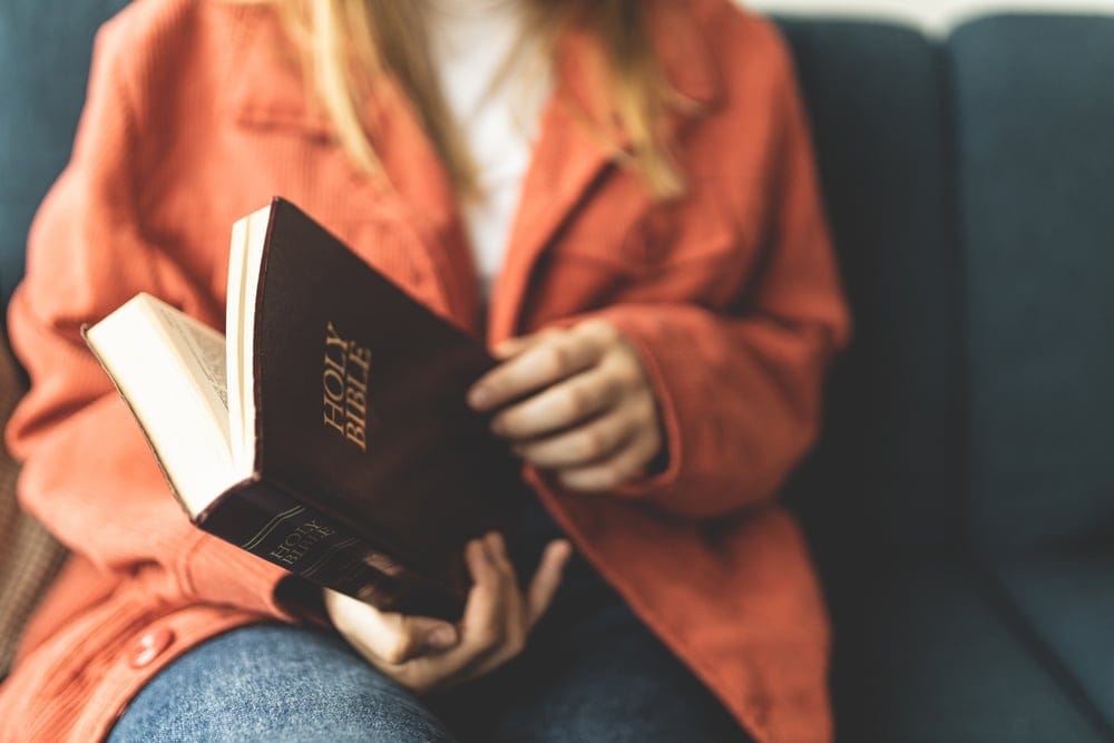 13 Habits of People Who Remain Strong When Their Faith Is Challenged ...