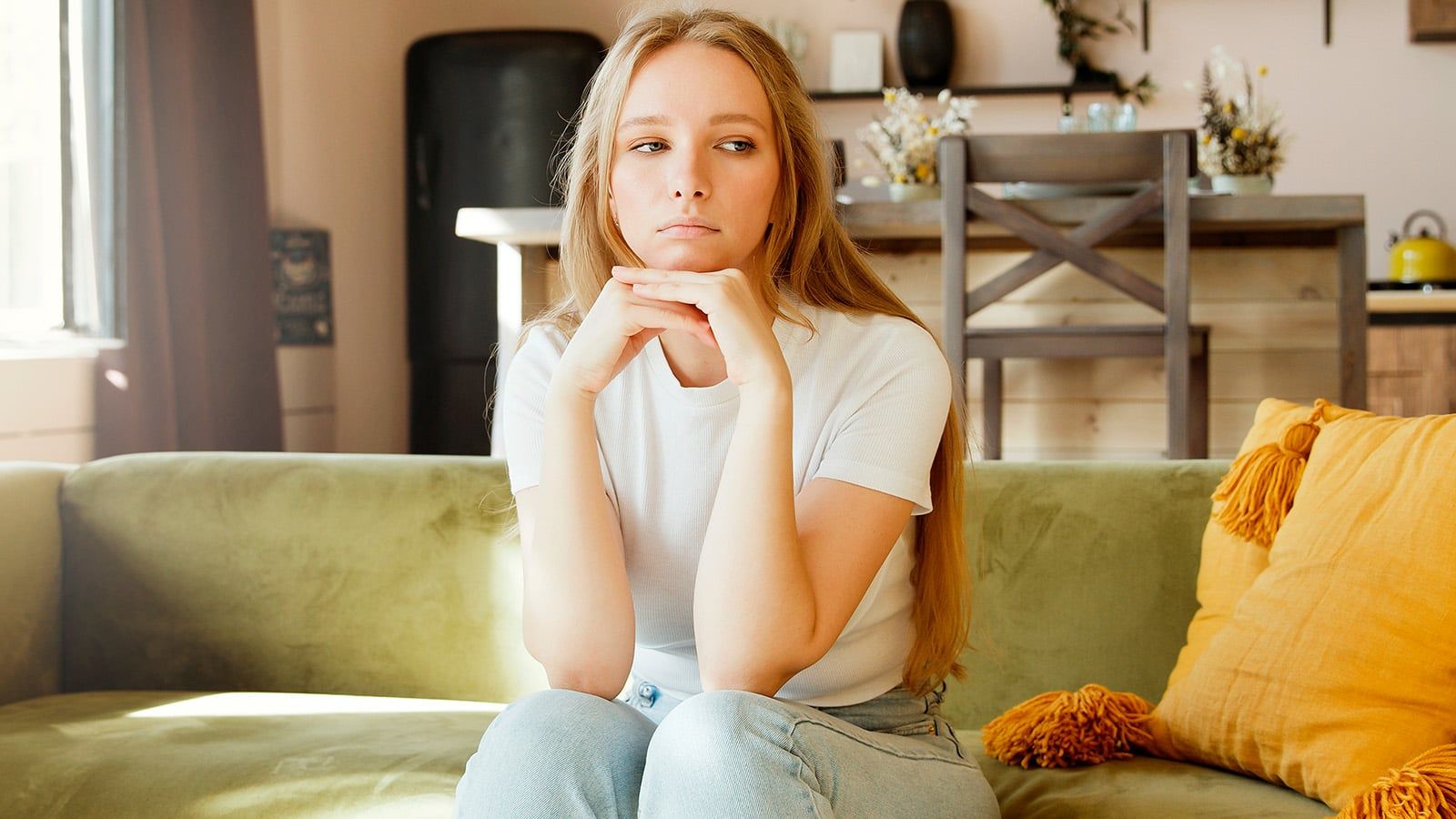 8 subtle yet heartbreaking signs someone has never truly felt loved