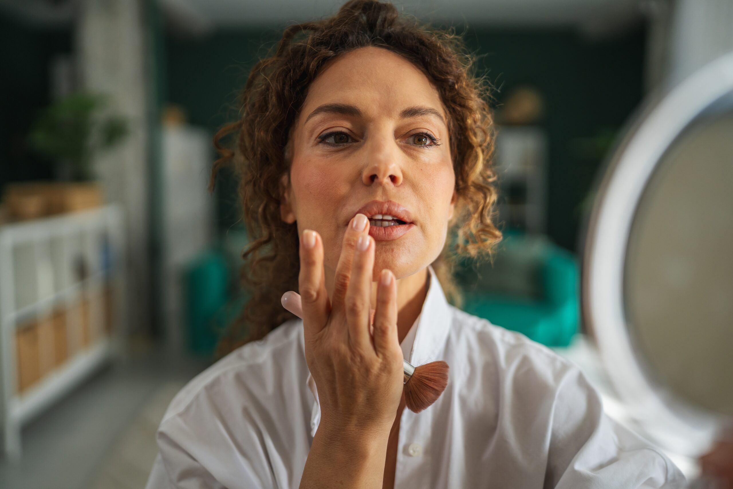 Women over 40 who stop seeking male approval often build these 10 quiet ...