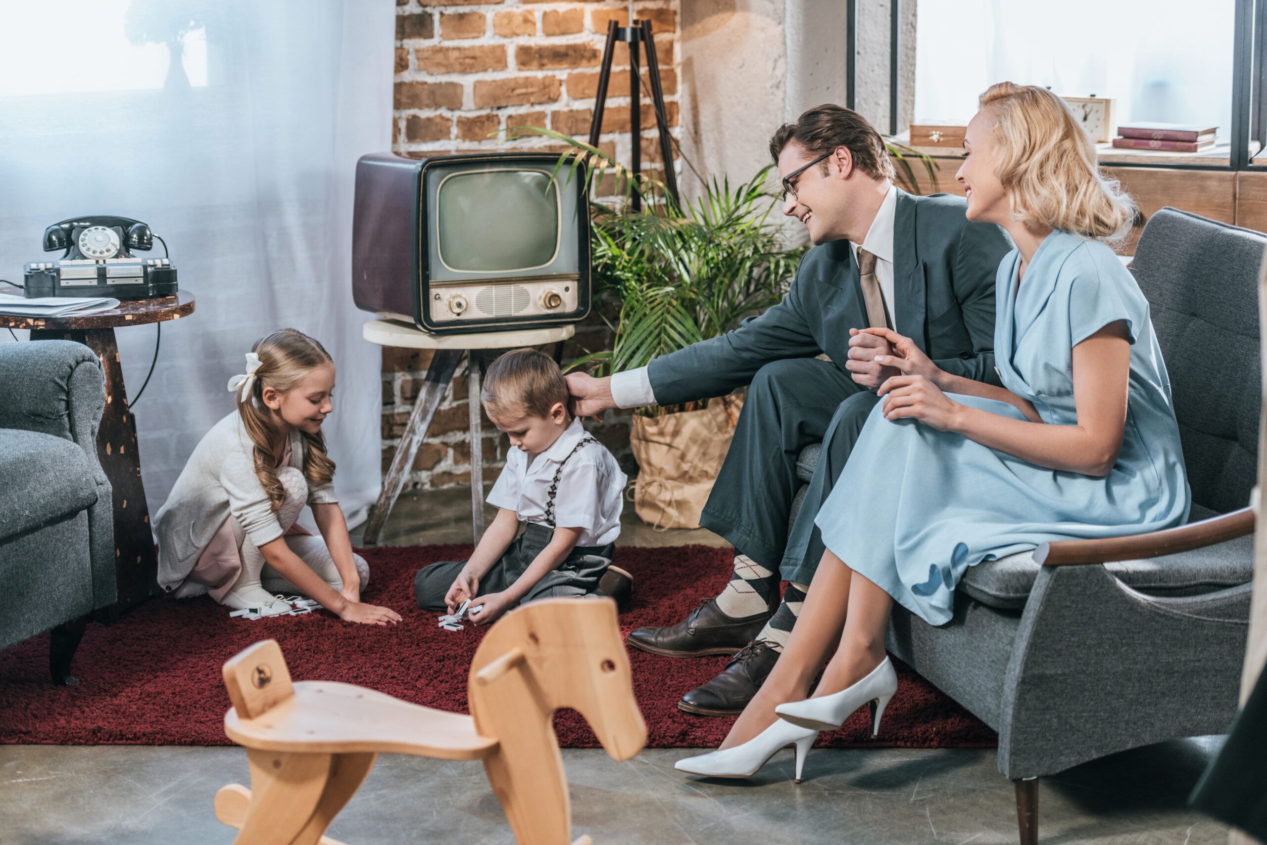 9 Family Rituals From The 60s And 70s That Brought Everyone Together ...