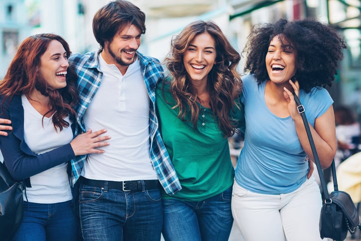 What It Means When A Guy Has Lots Of Female Friends
