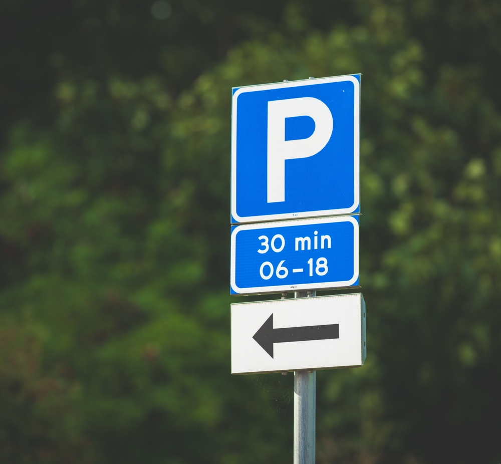 12 Parking Sign Symbols Most Drivers Don't Understand - Bolde