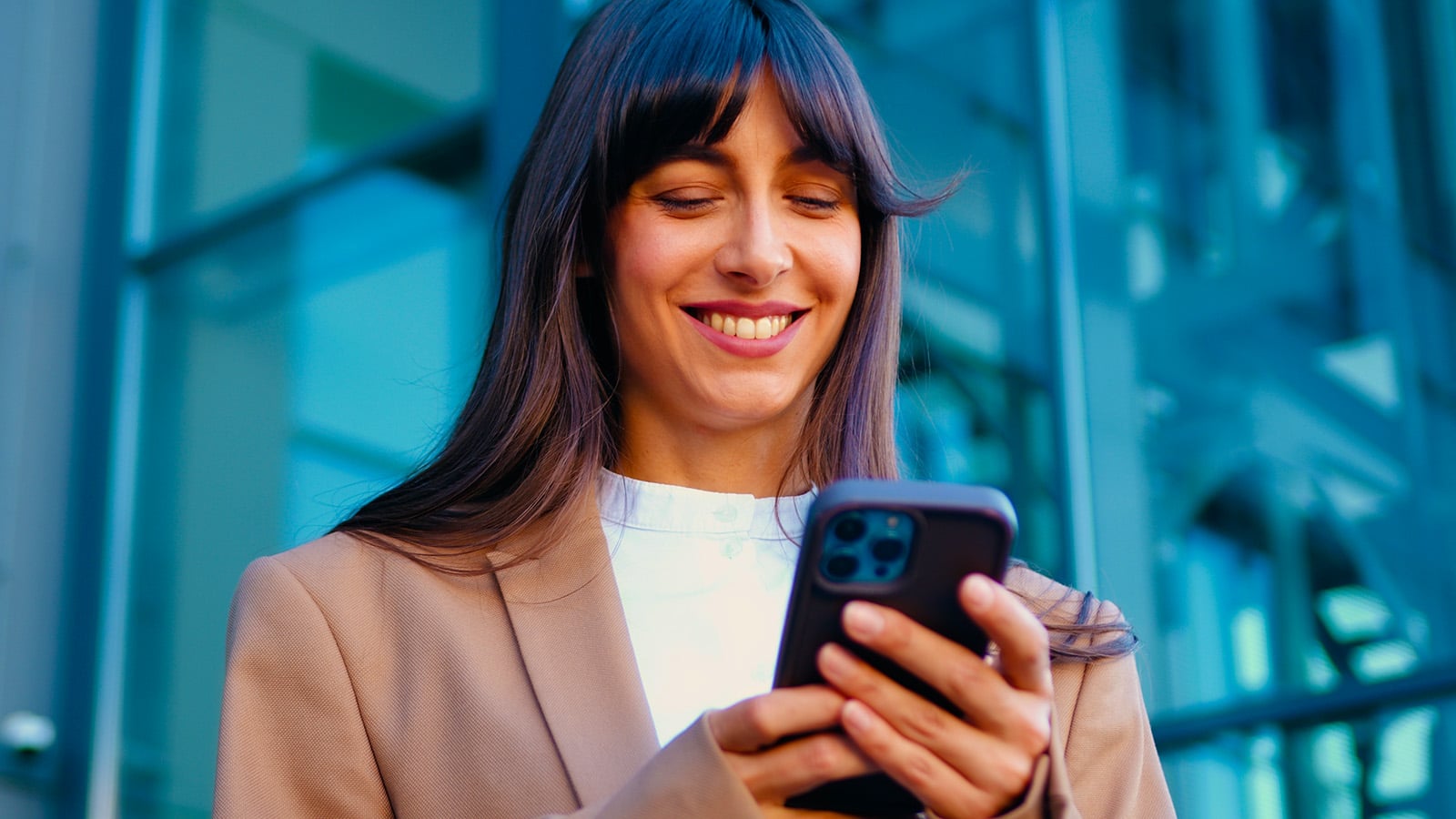 Psychology suggests the person who replies to work texts instantly but ...