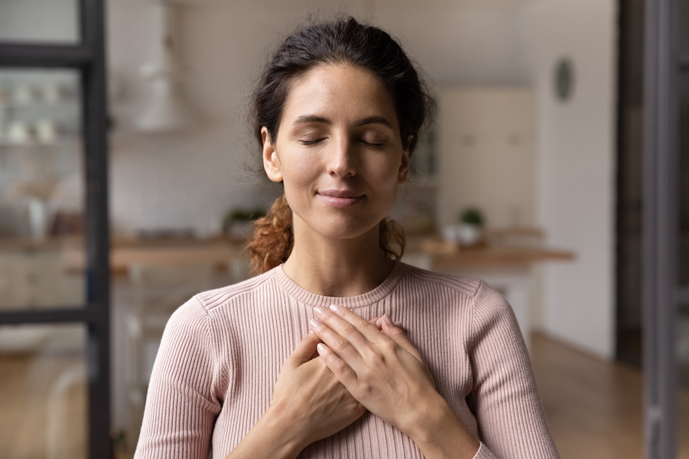 People Who Always Stay Calm Under Pressure Tend To Share These 13 Traits