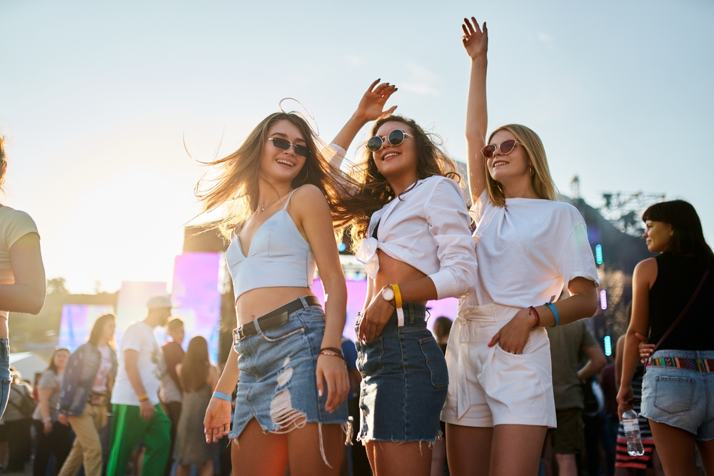 People Who Have Few Close Friends Often Make The Best Friends—For These ...
